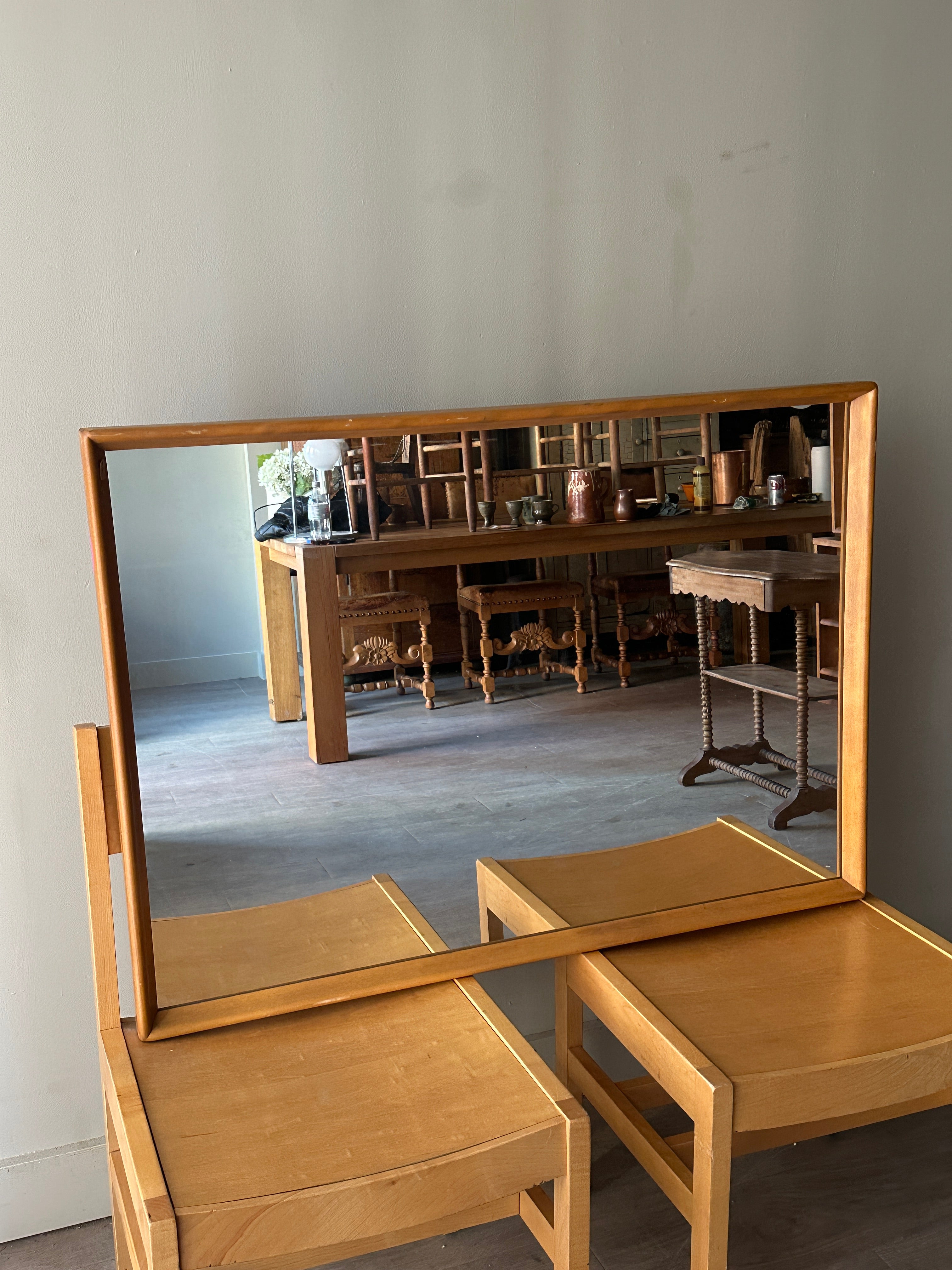 Maple mirror – Good Behavior